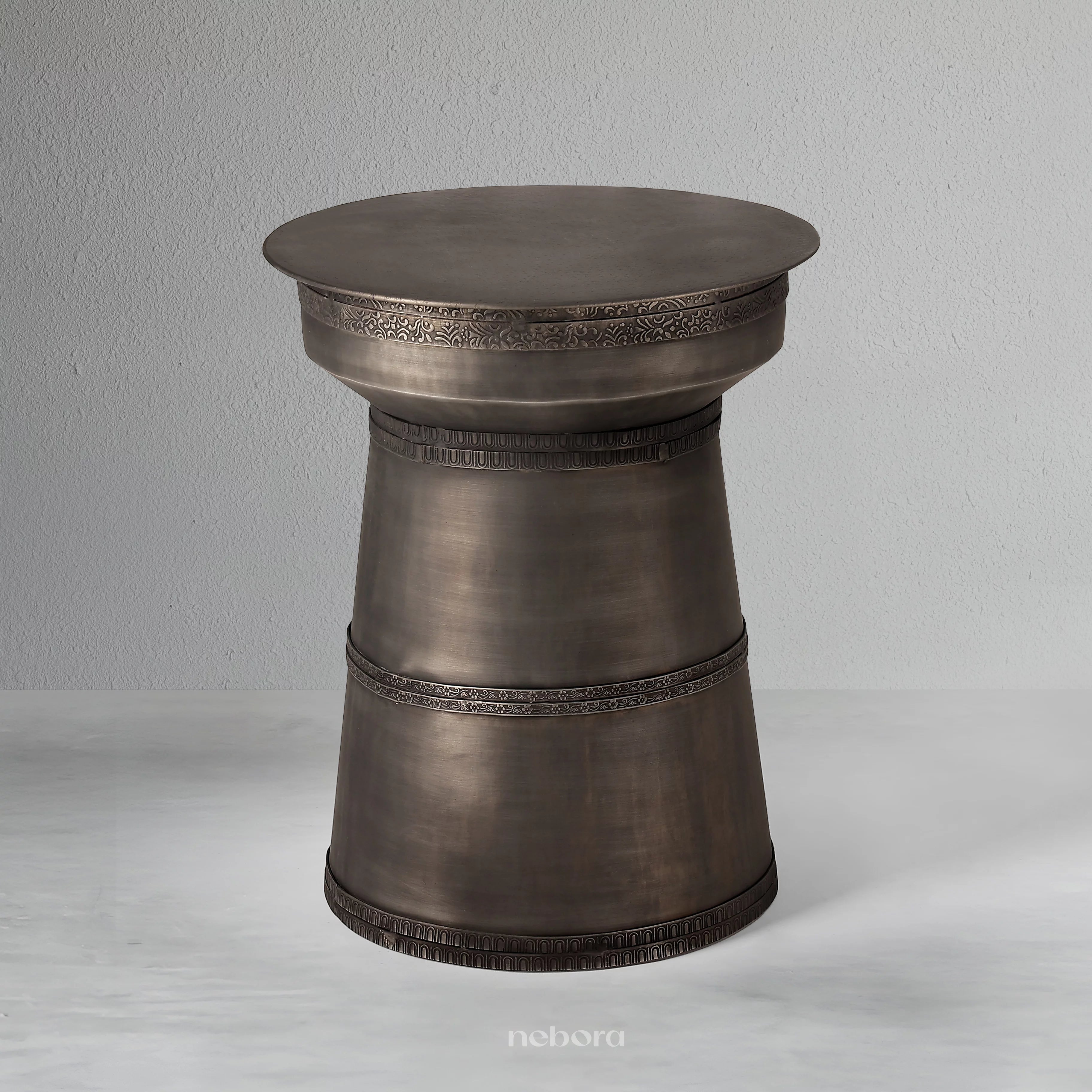 Ravenna Metal Side Table – Nebora
